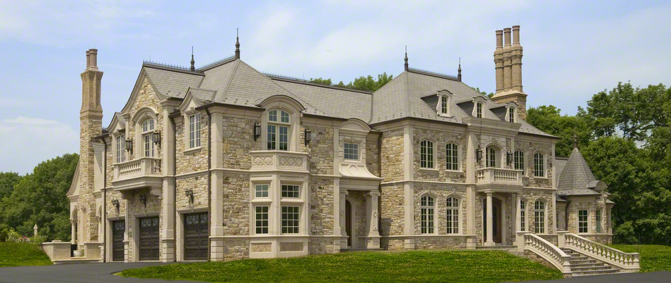 Luxurious Manor House
